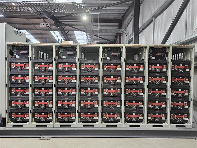 Commercial Battery Energy Storage & Benefits for Businesses